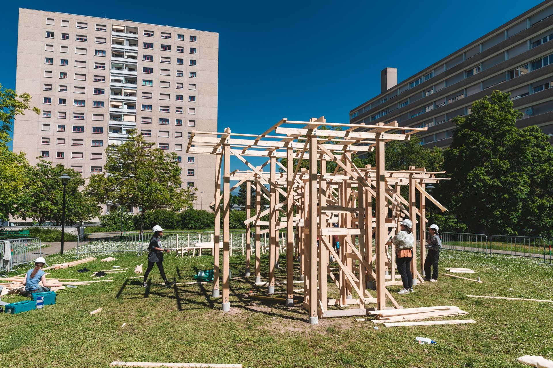 EPFL architecture students explore outdoor spaces in Geneva Canton - EPFL
