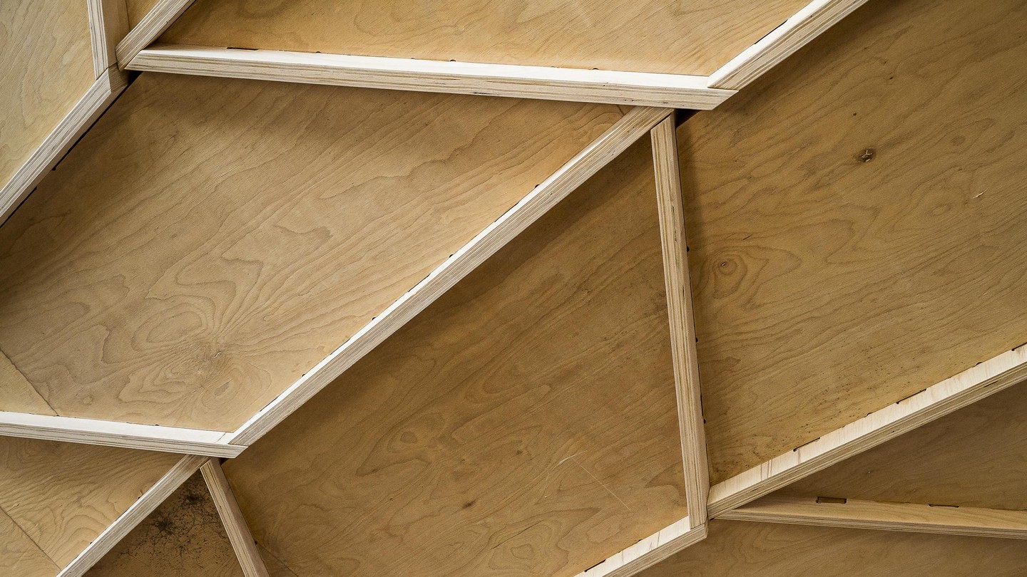 Published: Design of Integrally-Attached Timber Plate Structures - EPFL