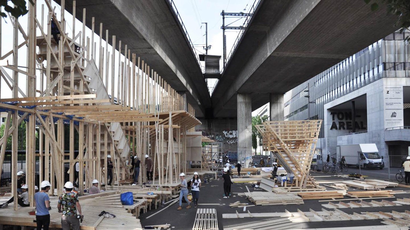 Structuring a common ground: vectors, notes & stories - EPFL