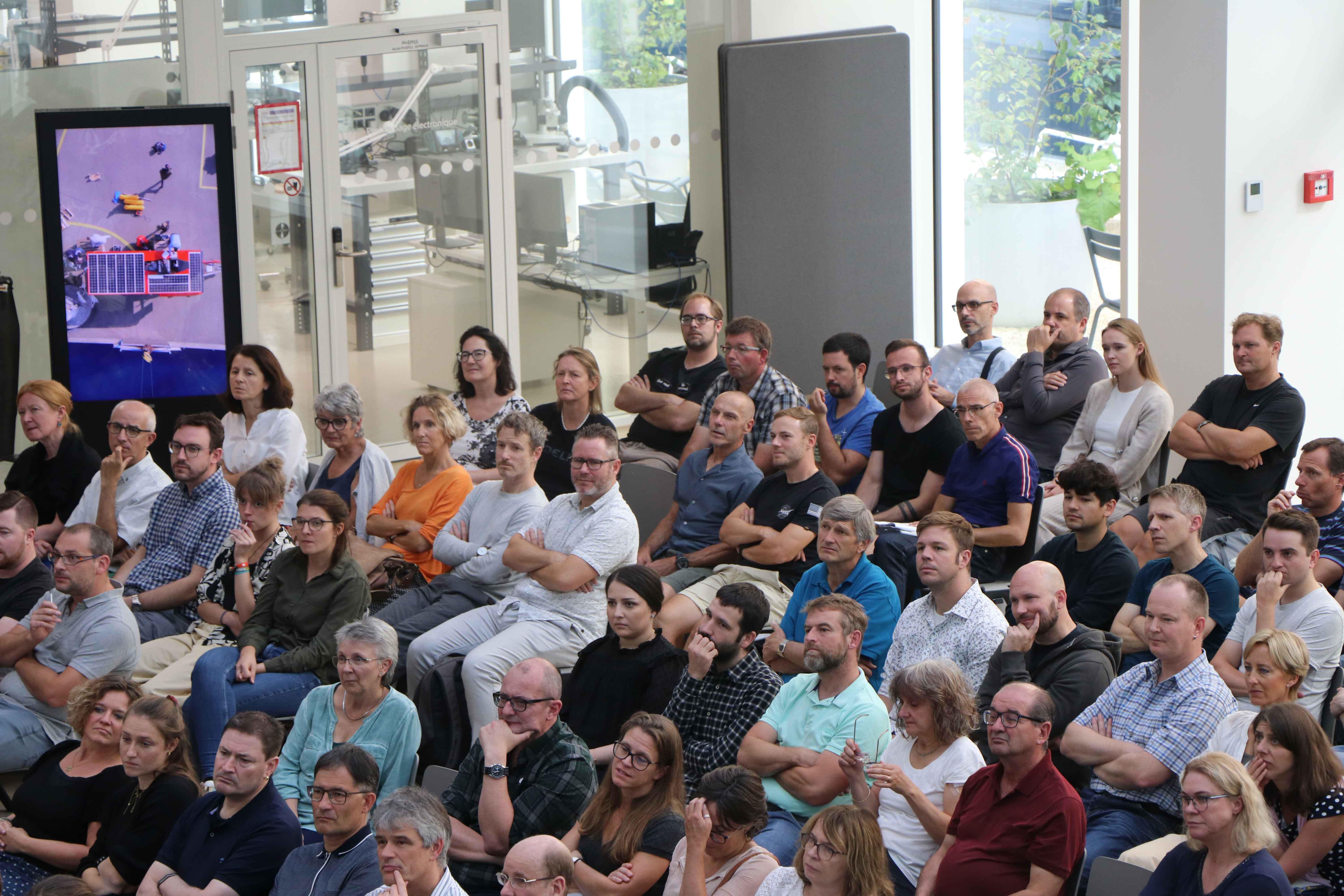 Die Kantonsschule Solothurn zu Gast an der EPFL - EPFL