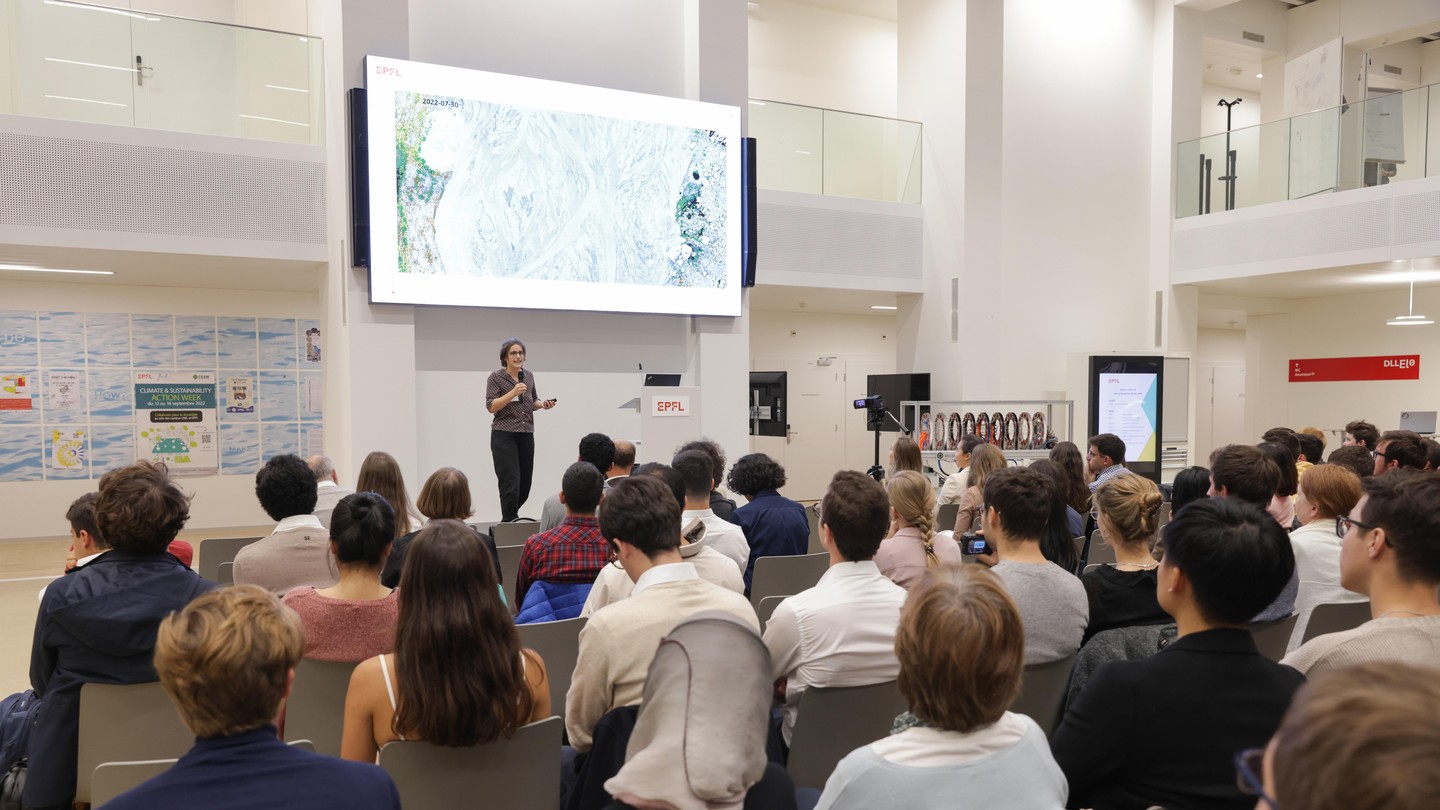 Summer in the Lab gives Bachelor's students research experience - EPFL