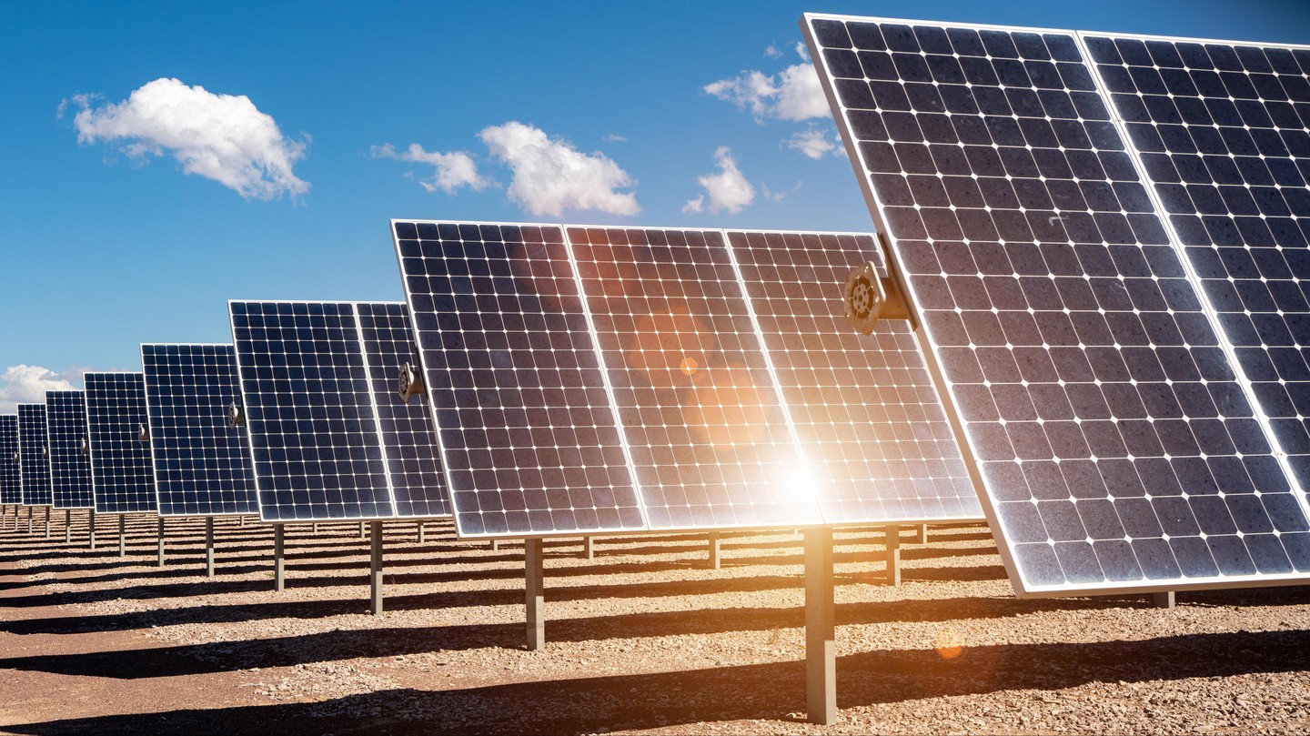 Polymer p-doping improves perovskite solar cell stability - EPFL