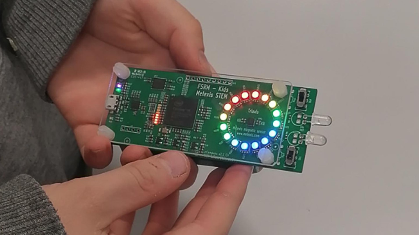 Atelier: Boussole électronique, 11 à 13 ans - EPFL