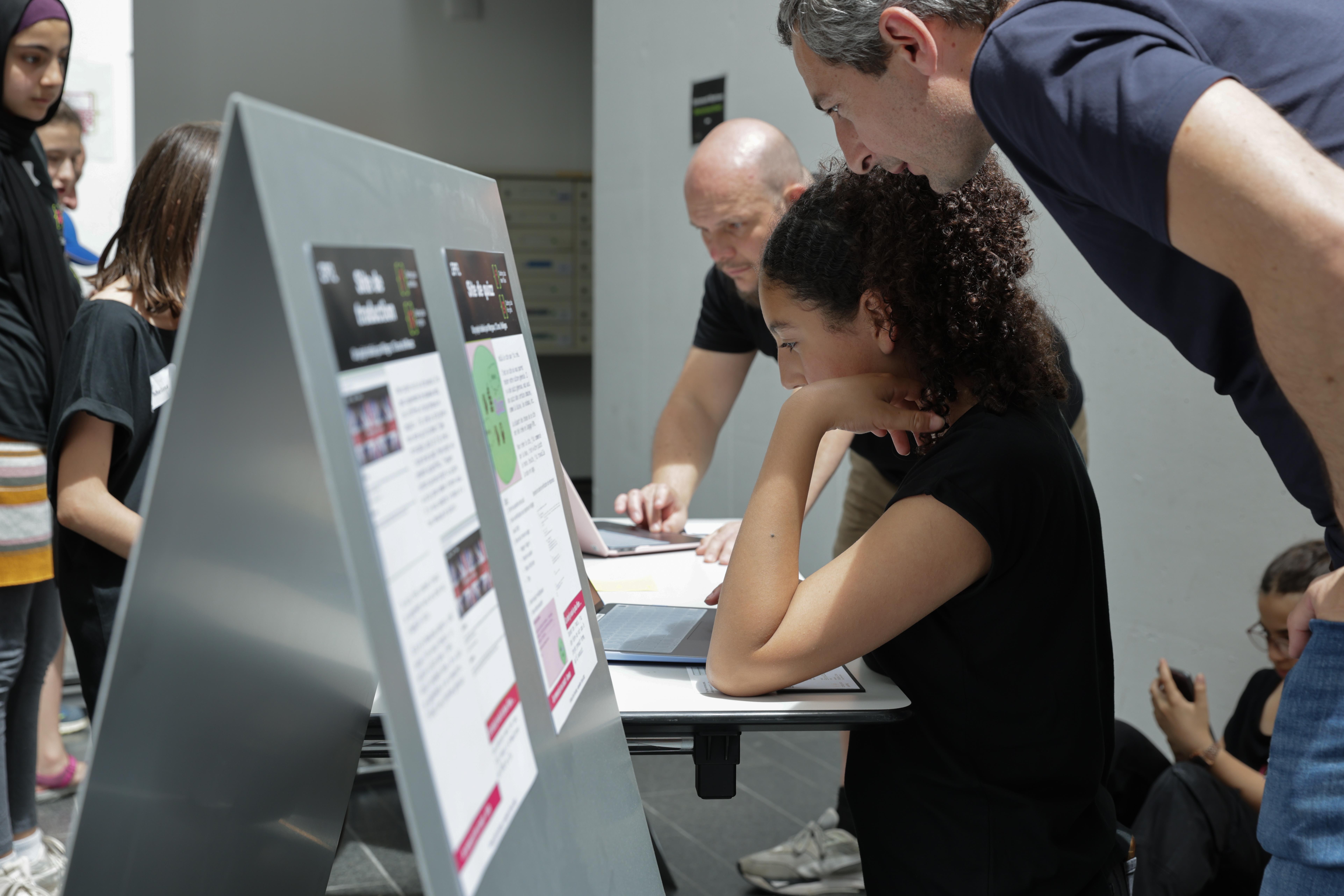 2 générations de codeuses : le programme de coaching du Coding Club - EPFL
