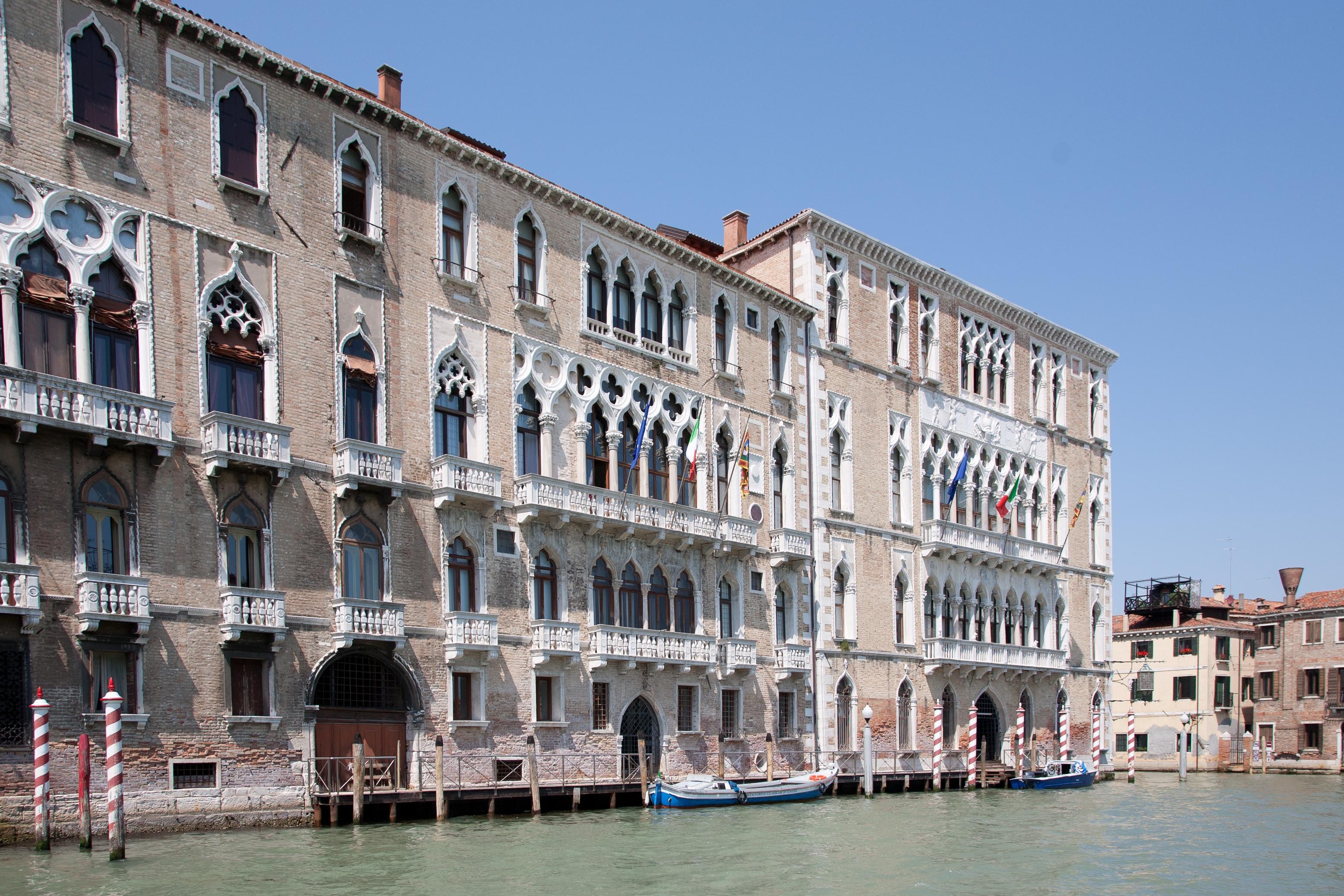 The Venice Time Machine: Science, Humanities And The Arts Unite - EPFL