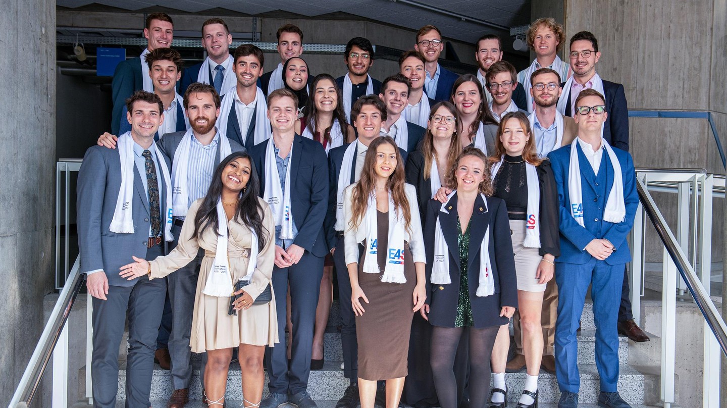 Successful graduation for the first E4S Master cohort - EPFL