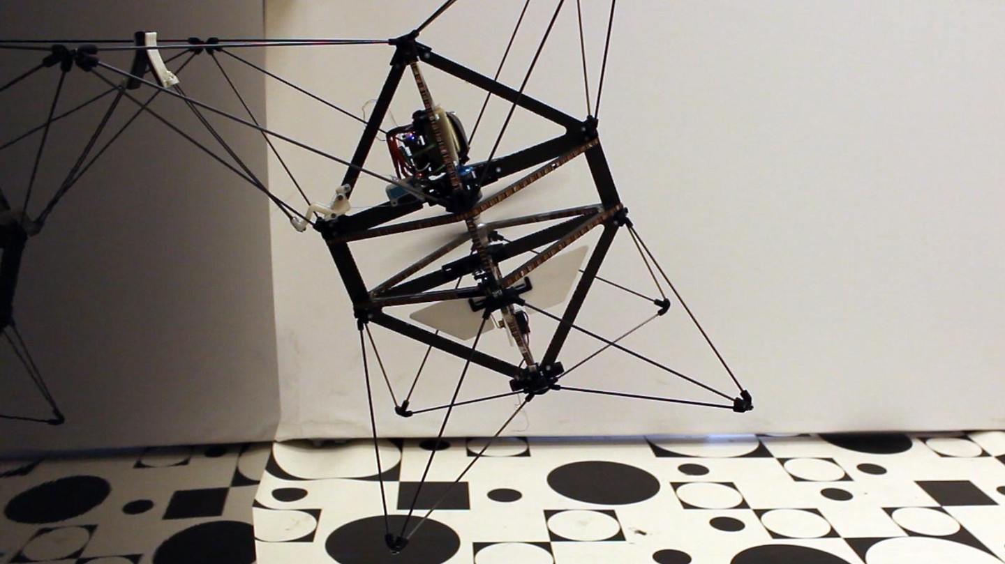 Flying robot perching on walls with gecko adhesive - EPFL