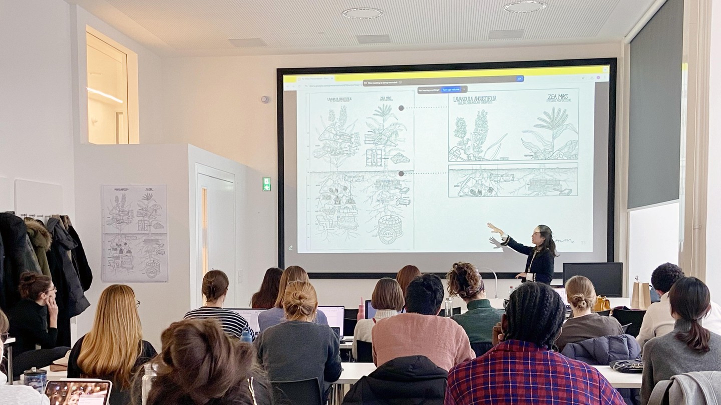 Field study and lecture of the role of architectural design - EPFL