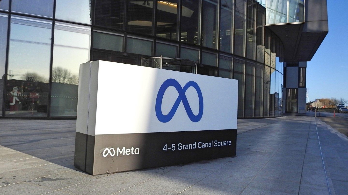 Big Tech meets Small Science - EPFL