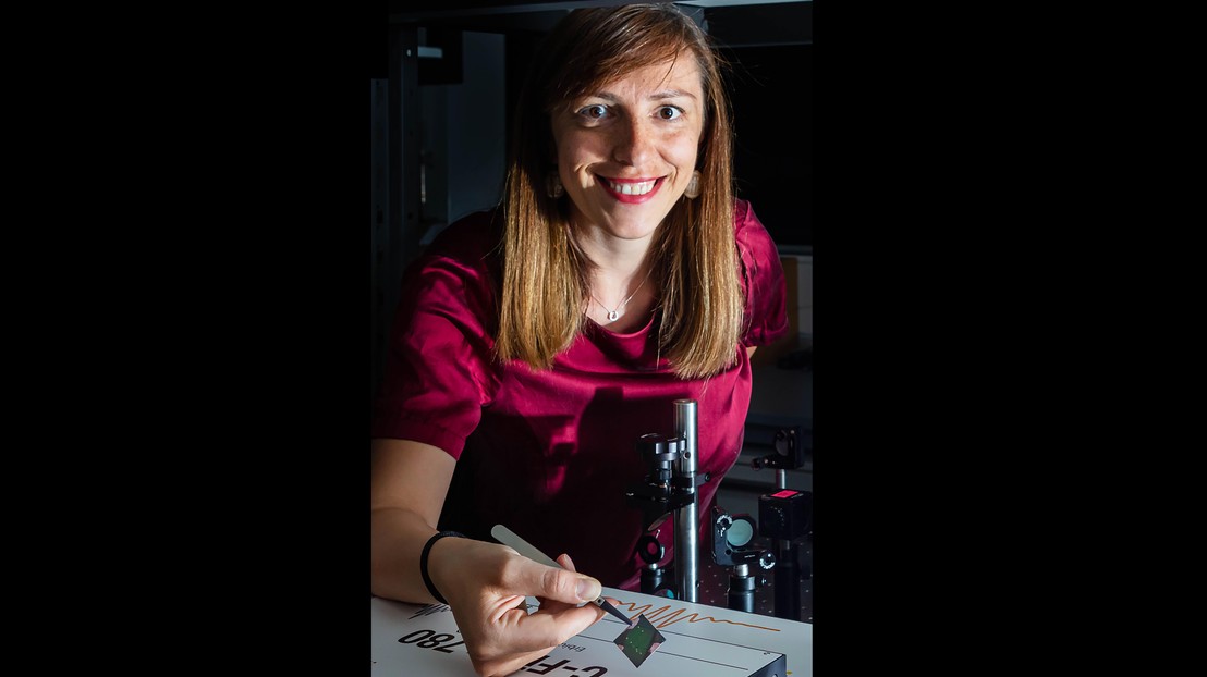 Cristina Benea-Chelmus wins 2025 Fresnel Prize - EPFL