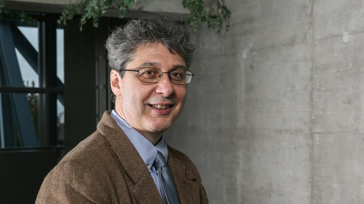 Christopher Tucci at the helm of the CDM - Interview - EPFL