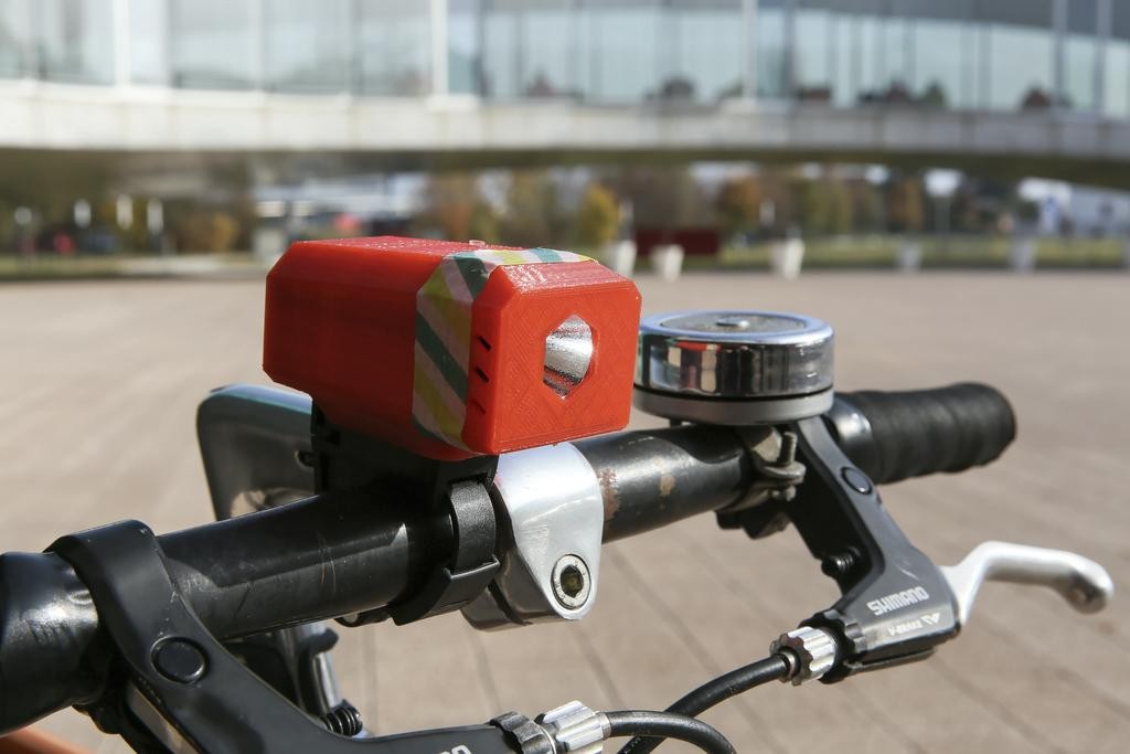 Measuring air pollution on a bicycle - EPFL
