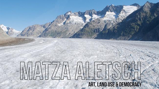 Tribune de Genève: Tom Battin with artists on the Aletsch glacier - EPFL