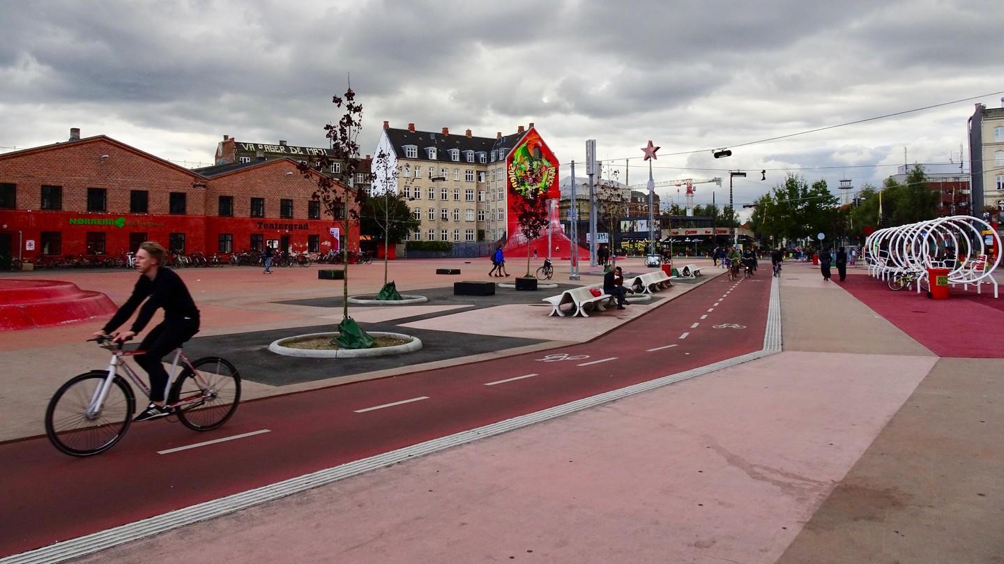 Why public spaces in European cities are becoming homogenized - EPFL