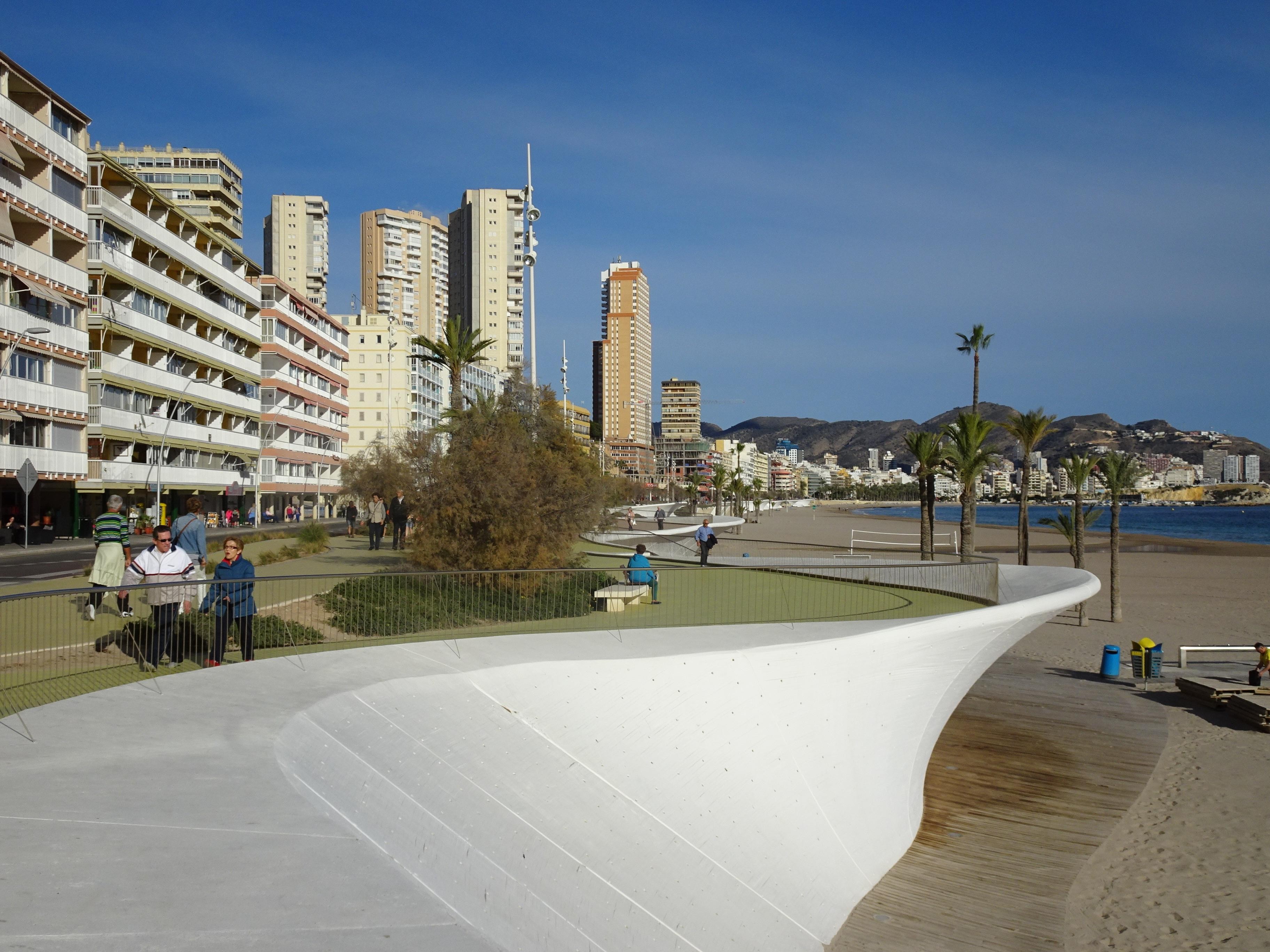 Why public spaces in European cities are becoming homogenized - EPFL