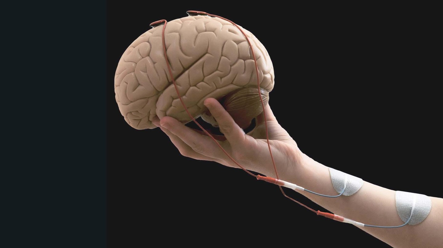 A dual-therapy approach to boost motor recovery after a stroke - EPFL