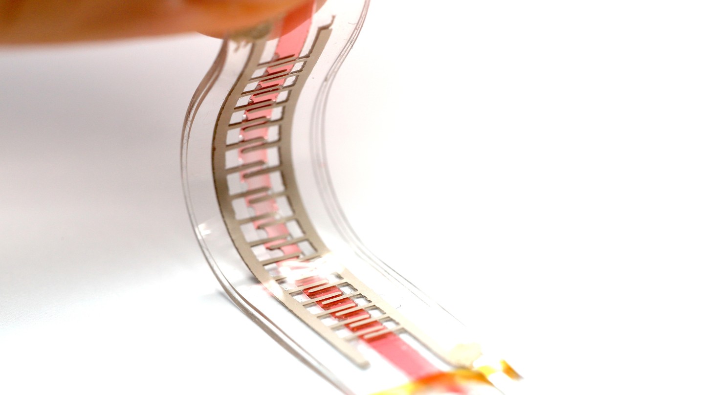 Une mini-pompe souple pour la nouvelle génération de soft robots - EPFL