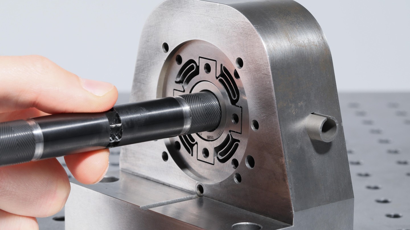 Scientists finally confirm a 50-year-old theory in mechanics - EPFL