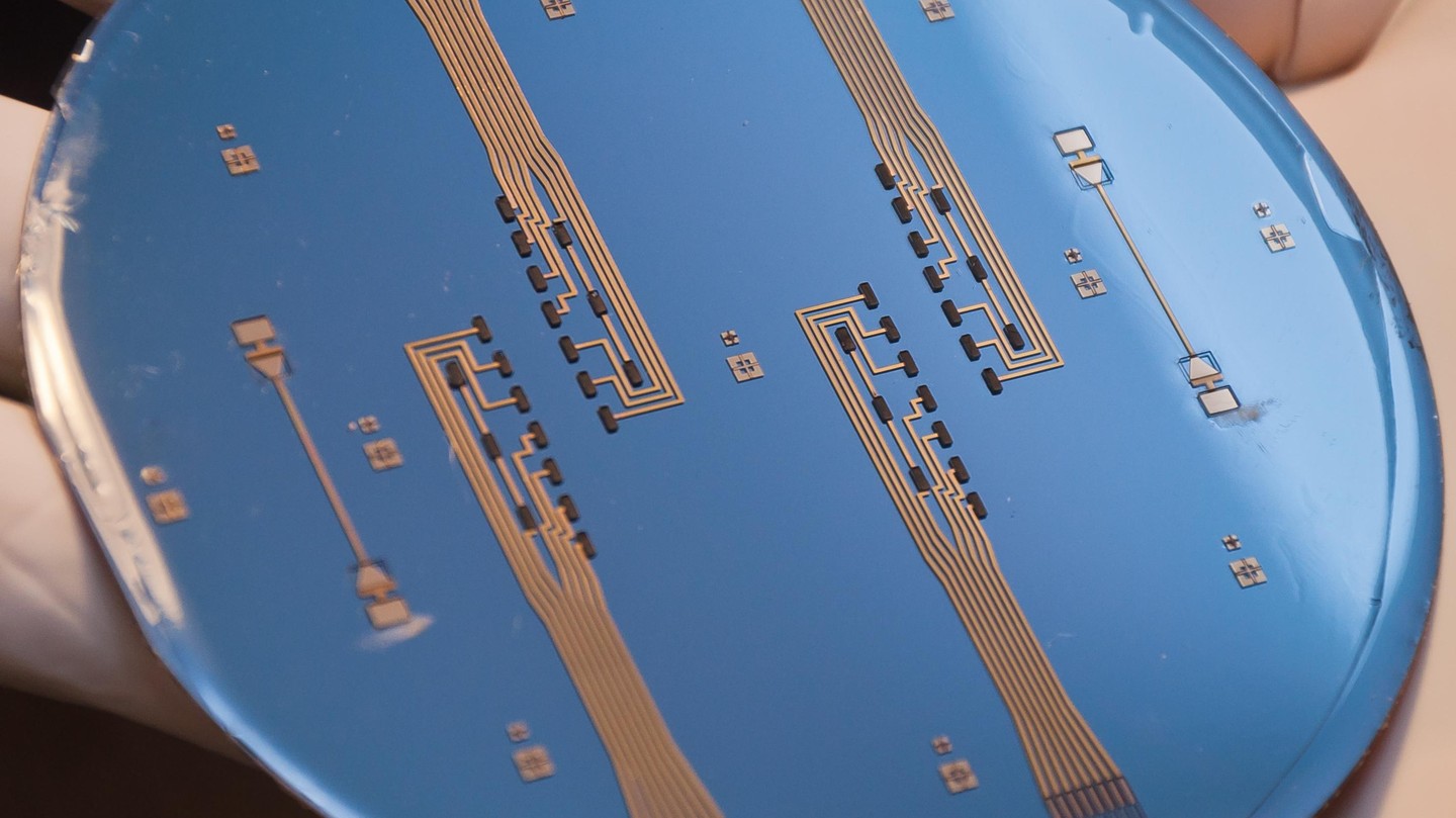 Getting groundbreaking medical technology out of the lab - EPFL