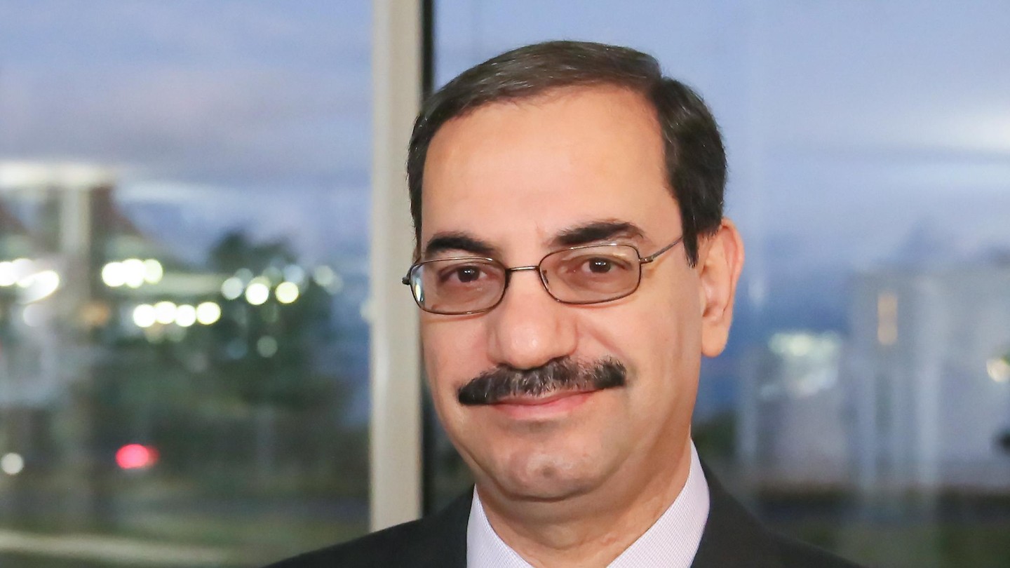 Ali Sayed receives the Norbert Wiener 2020 Award - EPFL